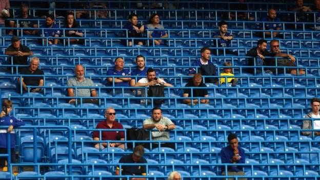 “Safe standing” areas at football games approved | Ticketpass